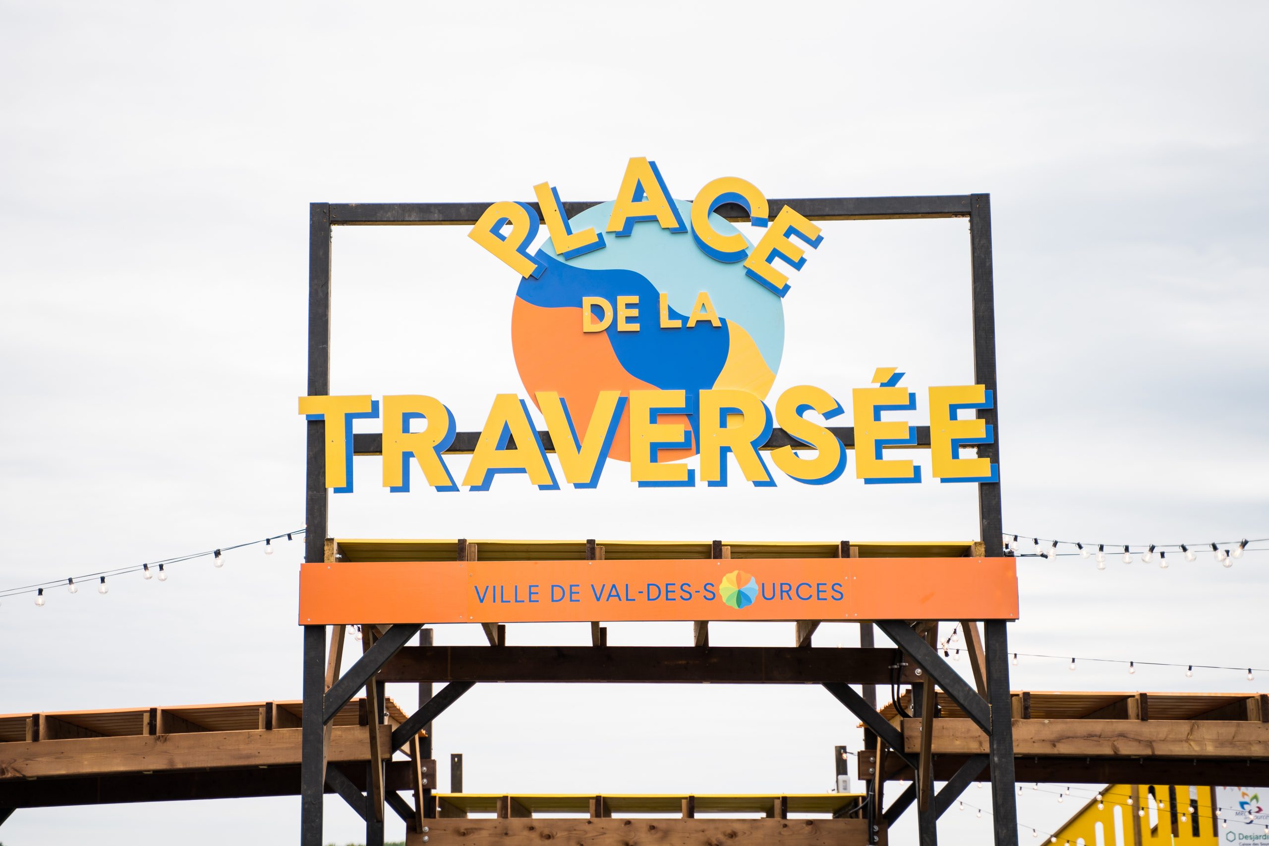 Place de la Traversée - Val-des-Sources